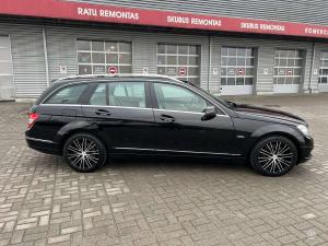 Black Mercedes-Benz C 350 2010 in Kaunas, with an engine capacity of 2.99 L and mileage of 174 thousand km for 8650 €, photo 4 on AUTOMOTO.COM.LV