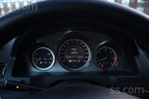 Черный Мерседес Ц 350 2010 в Рига, объемом двигателя 3.00 л и пробегом 0 тыс. км за 5490 €, фото 17 на AUTOMOTO.COM.LV
