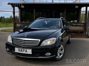 Melns Mercedes-Benz C 350 2010 Rīga, ar dzinēja tilpumu 3.00 L un nobraukumu 211 tūkst. km par 6490 €, foto  vietnē AUTOMOTO.COM.LV