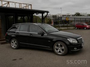 Черный Мерседес Ц 350 2010 в Рига, объемом двигателя 3.00 л и пробегом 211 тыс. км за 6490 €, фото 7 на AUTOMOTO.COM.LV