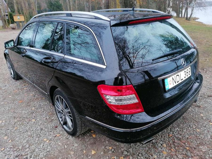 Melns Mercedes-Benz C 350 2010 Šauļi, ar dzinēja tilpumu 3.00 L un nobraukumu 245 tūkst. km par 5500 €, foto 5 vietnē AUTOMOTO.COM.LV