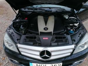 Melns Mercedes-Benz C 350 2010 Šauļi, ar dzinēja tilpumu 3.00 L un nobraukumu 245 tūkst. km par 5500 €, foto 8 vietnē AUTOMOTO.COM.LV