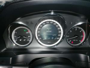 Melns Mercedes-Benz C 350 2010 Šauļi, ar dzinēja tilpumu 3.00 L un nobraukumu 245 tūkst. km par 5500 €, foto 9 vietnē AUTOMOTO.COM.LV