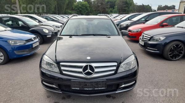 Black Mercedes-Benz C 350 2011 in Riga, with an engine capacity of 3.00 L and mileage of 249 thousand km for 8500 €, photo 1 on AUTOMOTO.COM.LV