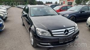 Черный Мерседес Ц 350 2011 в Рига, объемом двигателя 3.00 л и пробегом 249 тыс. км за 8500 €, фото 3 на AUTOMOTO.COM.LV