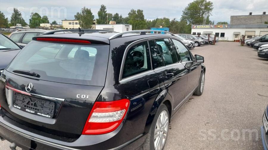 Черный Мерседес Ц 350 2011 в Рига, объемом двигателя 3.00 л и пробегом 249 тыс. км за 8500 €, фото 11 на AUTOMOTO.COM.LV