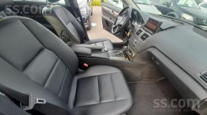 Черный Мерседес Ц 350 2011 в Рига, объемом двигателя 3.00 л и пробегом 249 тыс. км за 8500 €, фото 29 на AUTOMOTO.COM.LV