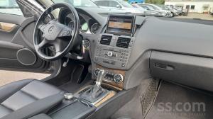 Черный Мерседес Ц 350 2011 в Рига, объемом двигателя 3.00 л и пробегом 249 тыс. км за 8500 €, фото 32 на AUTOMOTO.COM.LV