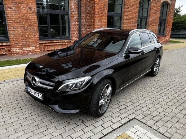 Melns Mercedes-Benz C 350 2015 Bauska, ar dzinēja tilpumu 2.00 L un nobraukumu 135 tūkst. km par 13000 €, foto 1 vietnē AUTOMOTO.COM.LV