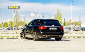 Black Mercedes-Benz C 350 2015 in Riga, with an engine capacity of 2.00 L and mileage of 240 thousand km for 10990 €, photo 8 on AUTOMOTO.COM.LV