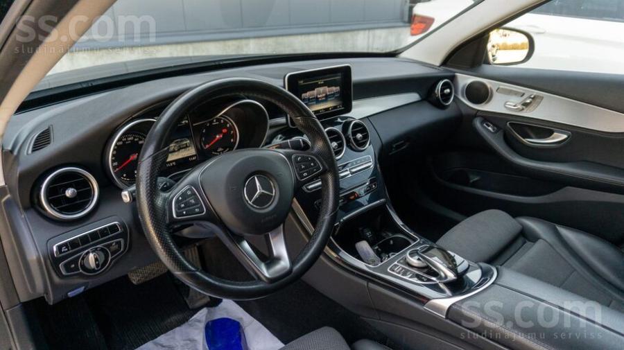 Black Mercedes-Benz C 350 2015 in Riga, with an engine capacity of 2.00 L and mileage of 240 thousand km for 10990 €, photo 10 on AUTOMOTO.COM.LV