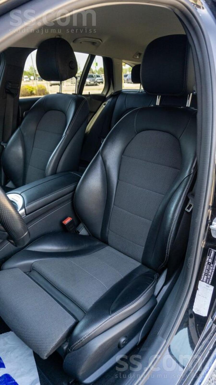 Black Mercedes-Benz C 350 2015 in Riga, with an engine capacity of 2.00 L and mileage of 240 thousand km for 10990 €, photo 28 on AUTOMOTO.COM.LV