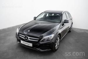 Melns Mercedes-Benz C 350 2015 Tallina, ar dzinēja tilpumu 2.00 L un nobraukumu 257 tūkst. km par 9998 €, foto 1 vietnē AUTOMOTO.COM.LV