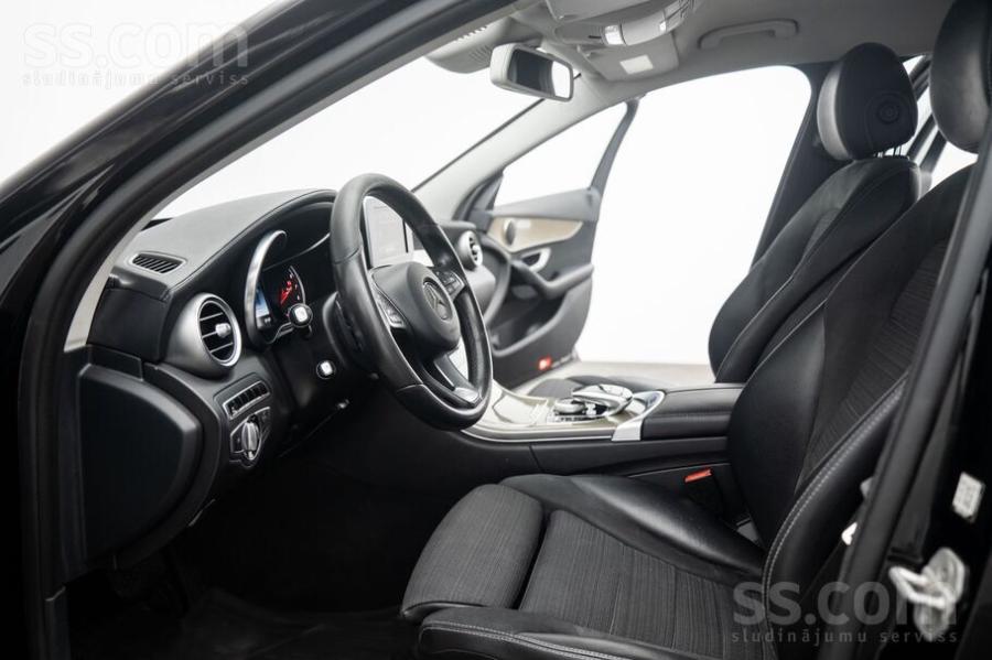 Черный Мерседес Ц 350 2015 в Таллин, объемом двигателя 2.00 л и пробегом 257 тыс. км за 9998 €, фото 10 на AUTOMOTO.COM.LV