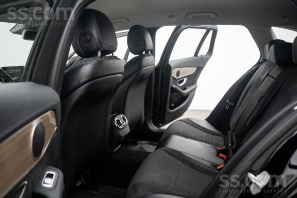 Мерседес Ц 350 2015 в Таллин на AUTOMOTO.COM.LV Черный Мерседес Ц 350 2015 в Таллин, объемом двигателя 2.00 л и пробегом 257 тыс. км за 9998 €, фото 11 на AUTOMOTO.COM.LV