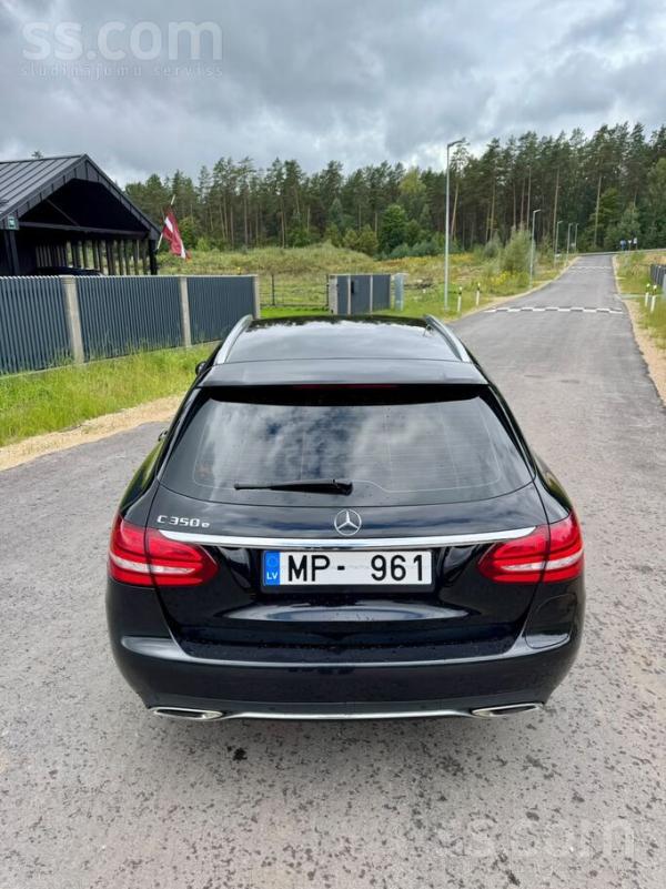 Melns Mercedes-Benz C 350 2015 Rīga, ar dzinēja tilpumu 2.00 L un nobraukumu 242 tūkst. km par 11800 €, foto 4 vietnē AUTOMOTO.COM.LV