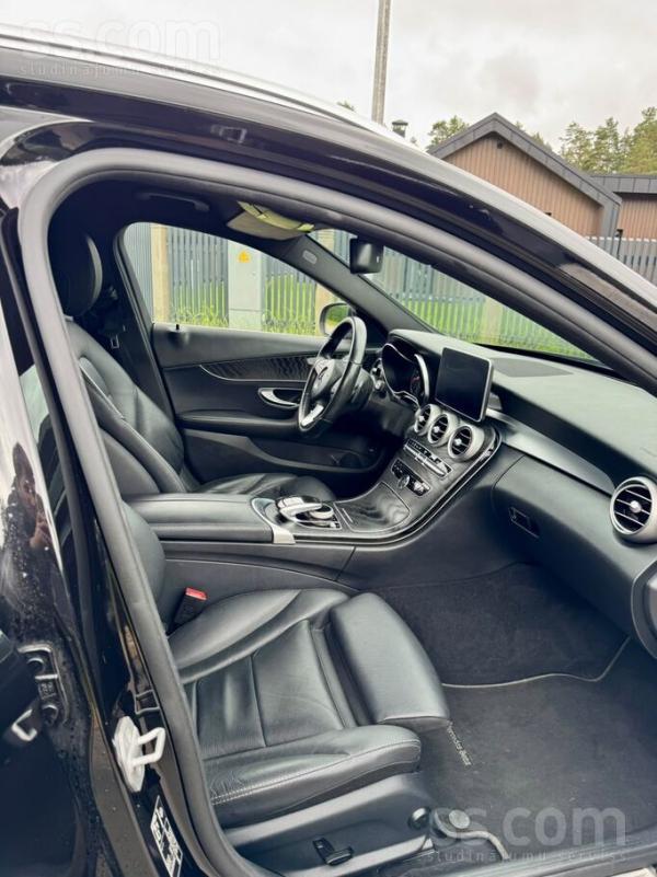 Melns Mercedes-Benz C 350 2015 Rīga, ar dzinēja tilpumu 2.00 L un nobraukumu 242 tūkst. km par 11800 €, foto 9 vietnē AUTOMOTO.COM.LV