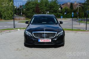 Melns Mercedes-Benz C 350 2015 Viļņa, ar dzinēja tilpumu 2.00 L un nobraukumu 295 tūkst. km par 10499 €, foto 3 vietnē AUTOMOTO.COM.LV
