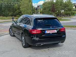 Melns Mercedes-Benz C 350 2015 Viļņa, ar dzinēja tilpumu 2.00 L un nobraukumu 295 tūkst. km par 10499 €, foto 6 vietnē AUTOMOTO.COM.LV