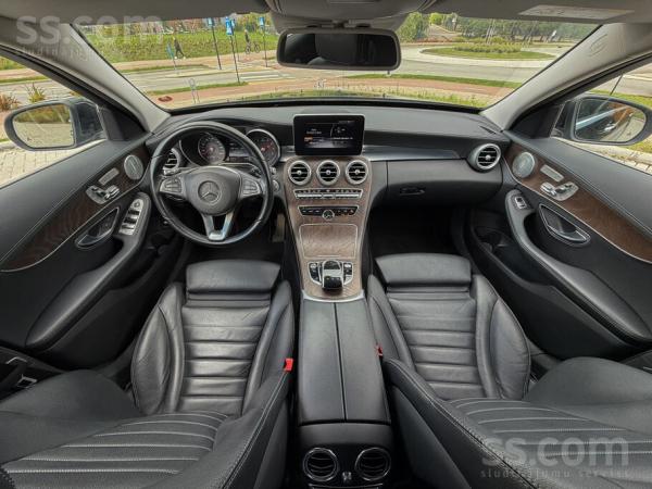 Melns Mercedes-Benz C 350 2015 Viļņa, ar dzinēja tilpumu 2.00 L un nobraukumu 295 tūkst. km par 10499 €, foto 10 vietnē AUTOMOTO.COM.LV