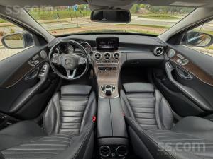 Melns Mercedes-Benz C 350 2015 Viļņa, ar dzinēja tilpumu 2.00 L un nobraukumu 295 tūkst. km par 10499 €, foto 10 vietnē AUTOMOTO.COM.LV