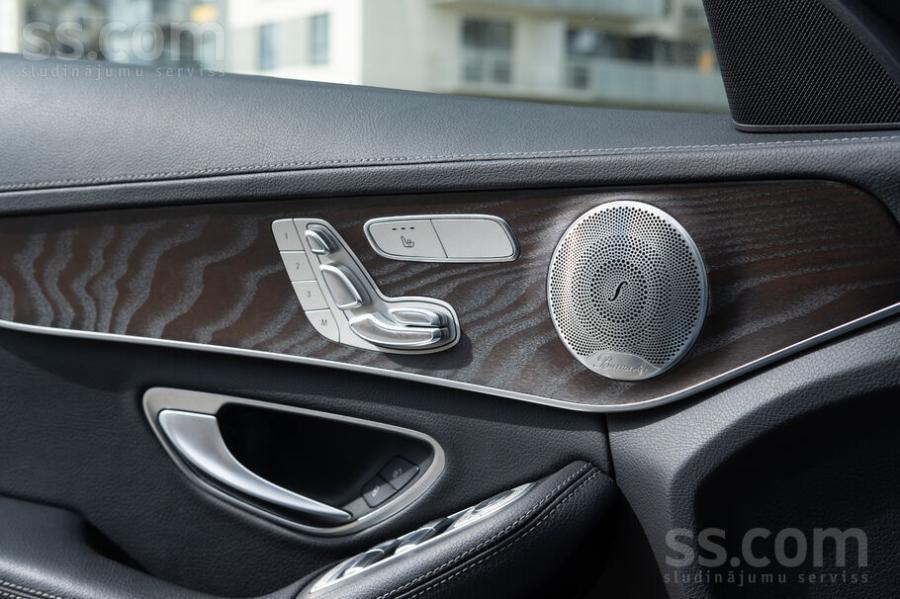 Melns Mercedes-Benz C 350 2015 Viļņa, ar dzinēja tilpumu 2.00 L un nobraukumu 295 tūkst. km par 10499 €, foto 16 vietnē AUTOMOTO.COM.LV