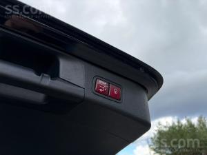 Melns Mercedes-Benz C 350 2015 Viļņa, ar dzinēja tilpumu 2.00 L un nobraukumu 295 tūkst. km par 10499 €, foto 21 vietnē AUTOMOTO.COM.LV