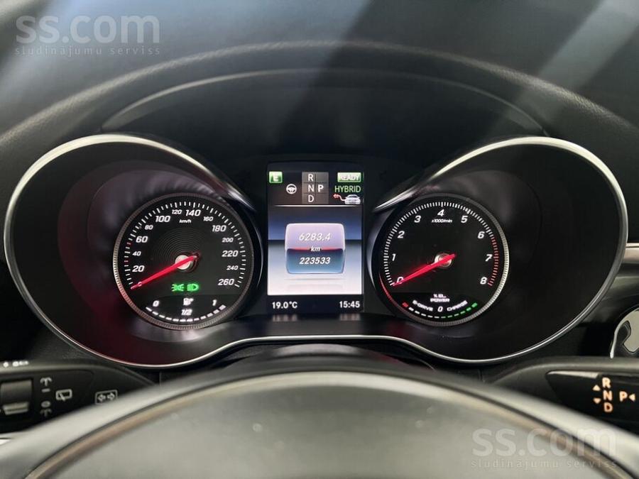 Black Mercedes-Benz C 350 2015 in Limbazi, with an engine capacity of 2.00 L and mileage of 223 thousand km for 11945 €, photo 14 on AUTOMOTO.COM.LV