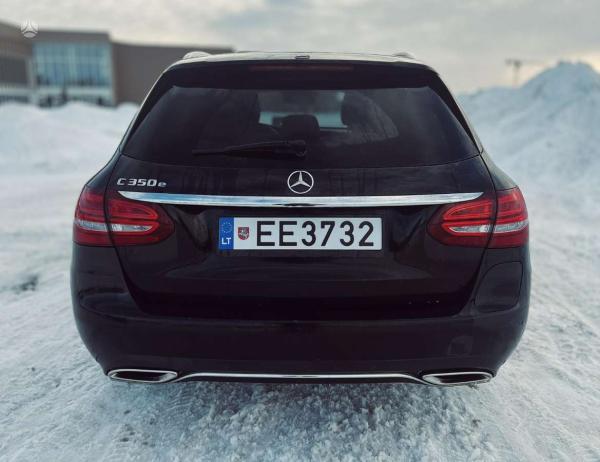 Melns Mercedes-Benz C 350 2016 Klaipėda, ar dzinēja tilpumu 1.99 L un nobraukumu 113 tūkst. km par 13100 €, foto 8 vietnē AUTOMOTO.COM.LV