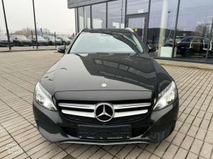 Black Mercedes-Benz C 350 2016 in Kaunas, with an engine capacity of 2.00 L and mileage of 216 thousand km for 11900 €, photo 2 on AUTOMOTO.COM.LV