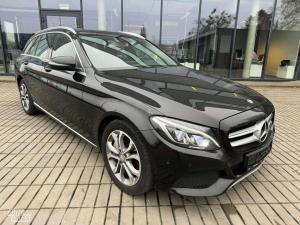 Black Mercedes-Benz C 350 2016 in Kaunas, with an engine capacity of 2.00 L and mileage of 216 thousand km for 11900 €, photo 3 on AUTOMOTO.COM.LV