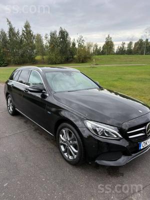 Черный Мерседес Ц 350 2016 в Рига, объемом двигателя 2.00 л и пробегом 228 тыс. км за 11499 €, фото 5 на AUTOMOTO.COM.LV