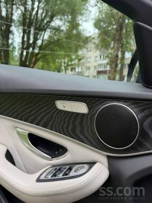 Черный Мерседес Ц 350 2016 в Рига, объемом двигателя 2.00 л и пробегом 228 тыс. км за 11499 €, фото 12 на AUTOMOTO.COM.LV