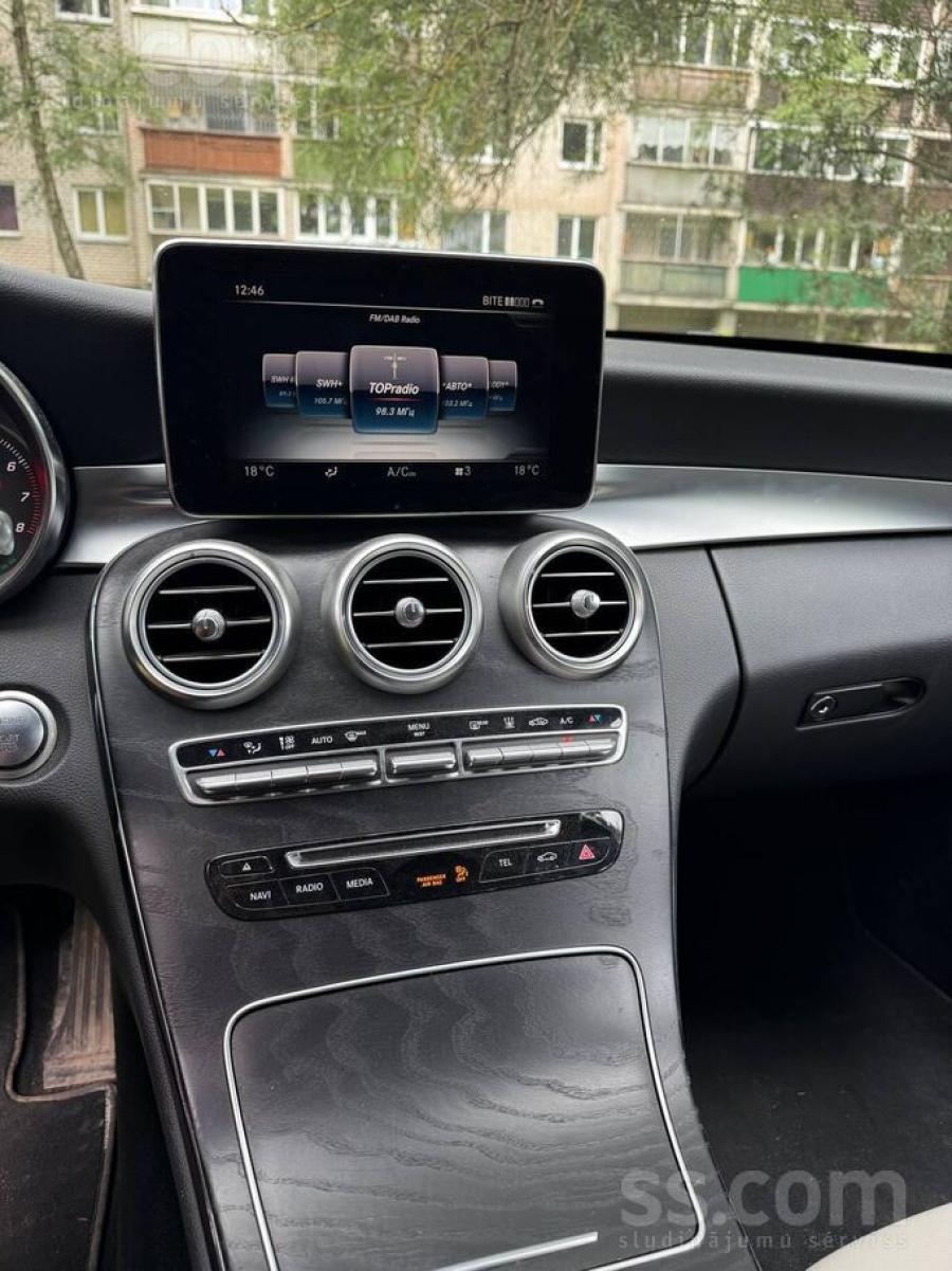 Black Mercedes-Benz C 350 2017 in Riga, with an engine capacity of 2.00 L and mileage of 227 thousand km for 12400 €, photo 6 on AUTOMOTO.COM.LV