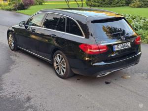 Черный Мерседес Ц 350 2017 в Вильнюс, объемом двигателя 1.99 л и пробегом 219 тыс. км за 14400 €, фото 7 на AUTOMOTO.COM.LV