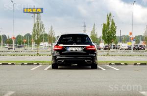 Black Mercedes-Benz C 350 2018 in Riga, with an engine capacity of 2.00 L and mileage of 202 thousand km for 11490 €, photo 8 on AUTOMOTO.COM.LV