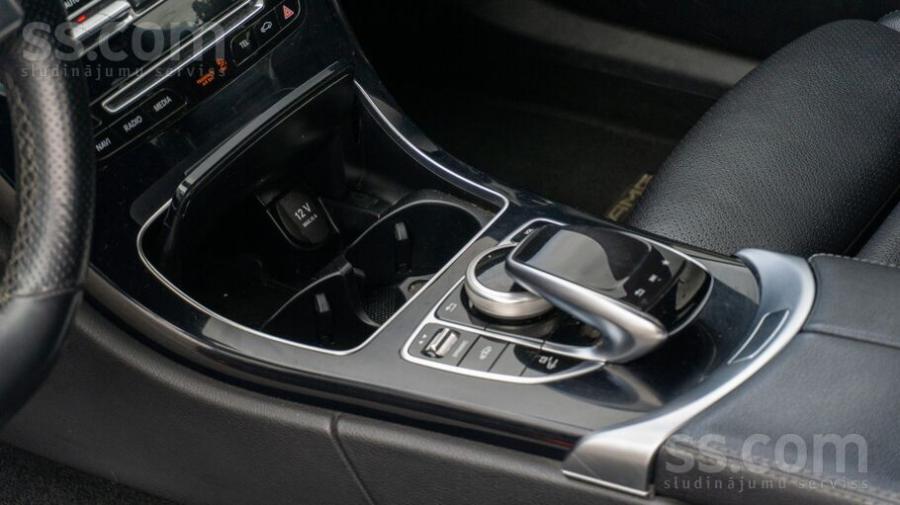 Black Mercedes-Benz C 350 2018 in Riga, with an engine capacity of 2.00 L and mileage of 202 thousand km for 11490 €, photo 16 on AUTOMOTO.COM.LV