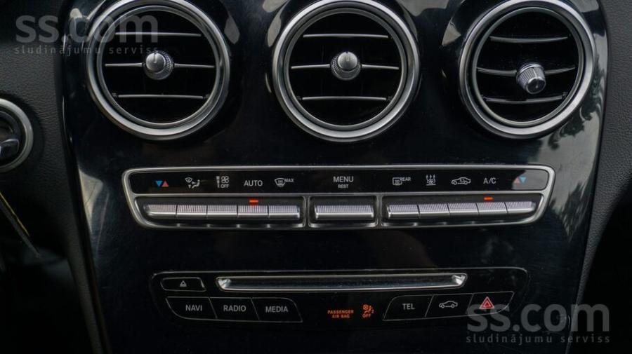 Black Mercedes-Benz C 350 2018 in Riga, with an engine capacity of 2.00 L and mileage of 202 thousand km for 11490 €, photo 17 on AUTOMOTO.COM.LV