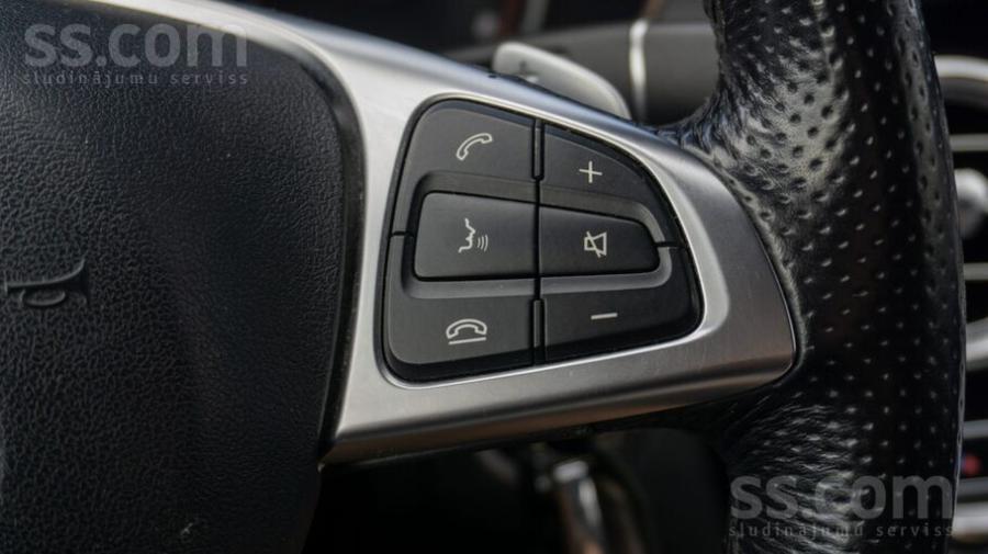 Black Mercedes-Benz C 350 2018 in Riga, with an engine capacity of 2.00 L and mileage of 202 thousand km for 11490 €, photo 20 on AUTOMOTO.COM.LV
