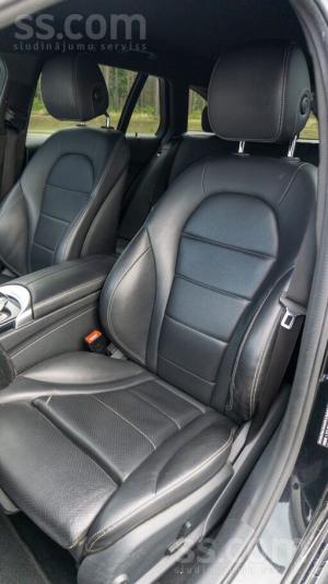 Black Mercedes-Benz C 350 2018 in Riga, with an engine capacity of 2.00 L and mileage of 202 thousand km for 11490 €, photo 27 on AUTOMOTO.COM.LV