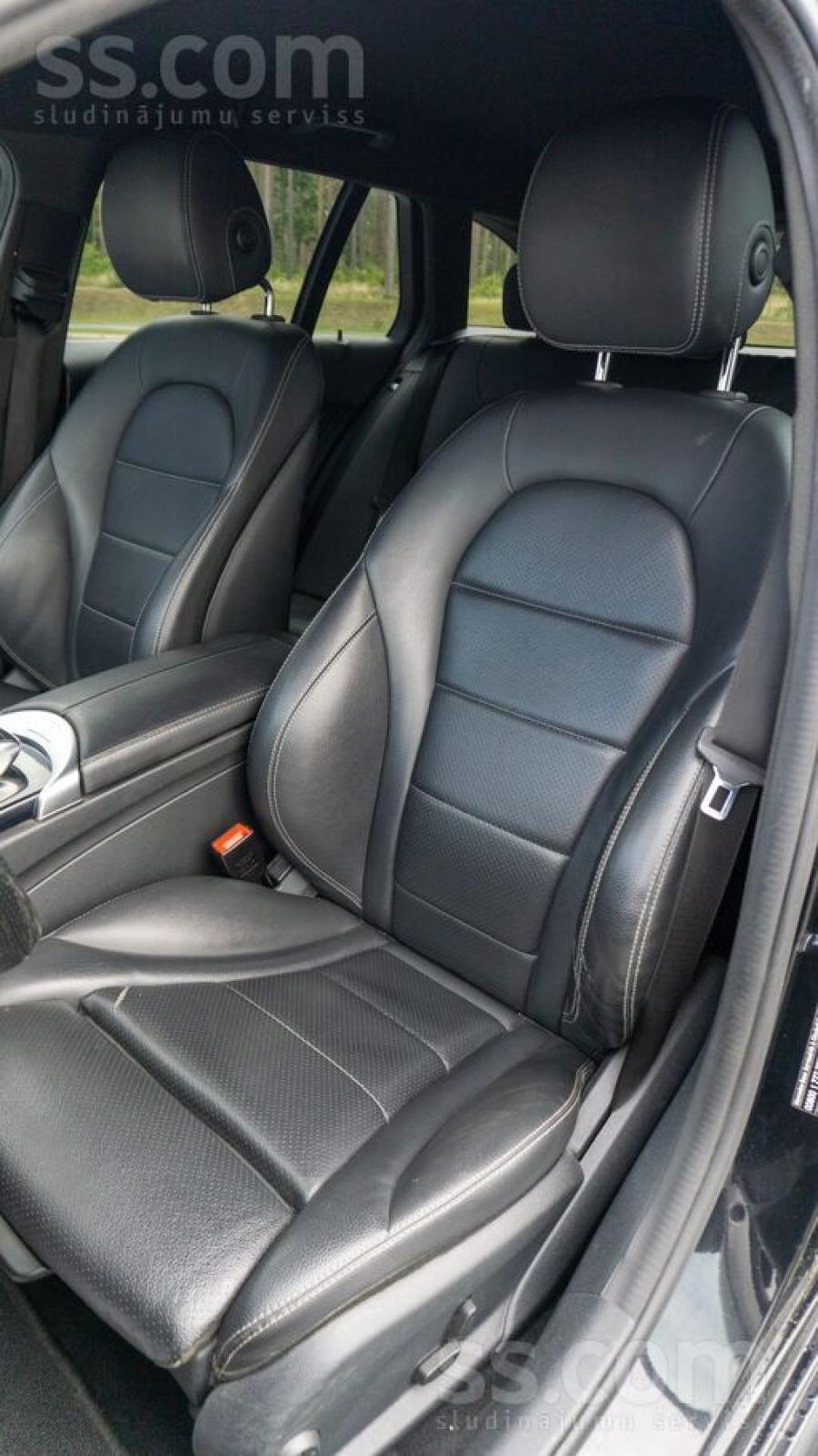Black Mercedes-Benz C 350 2018 in Riga, with an engine capacity of 2.00 L and mileage of 202 thousand km for 11490 €, photo 27 on AUTOMOTO.COM.LV
