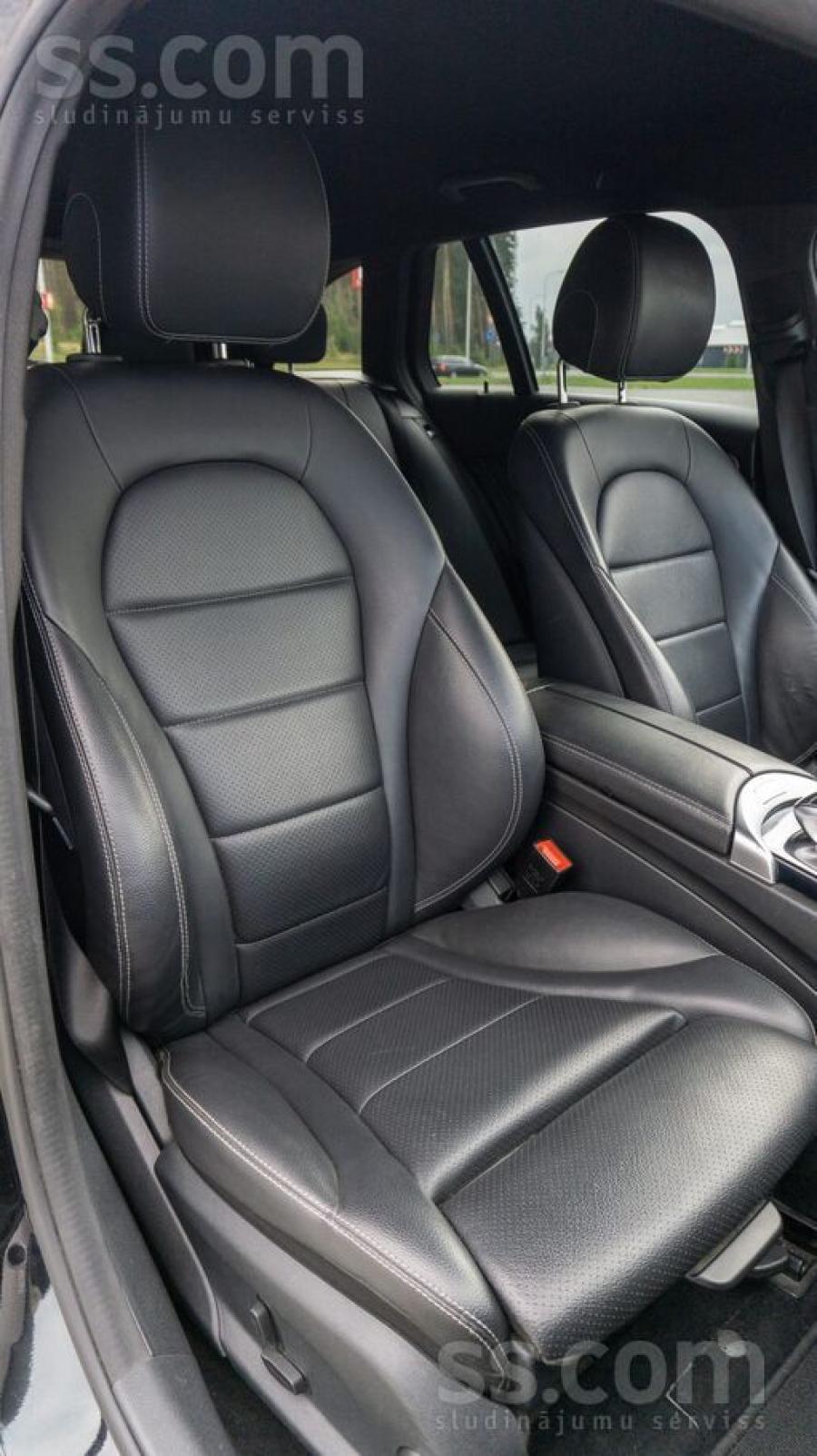 Black Mercedes-Benz C 350 2018 in Riga, with an engine capacity of 2.00 L and mileage of 202 thousand km for 11490 €, photo 28 on AUTOMOTO.COM.LV