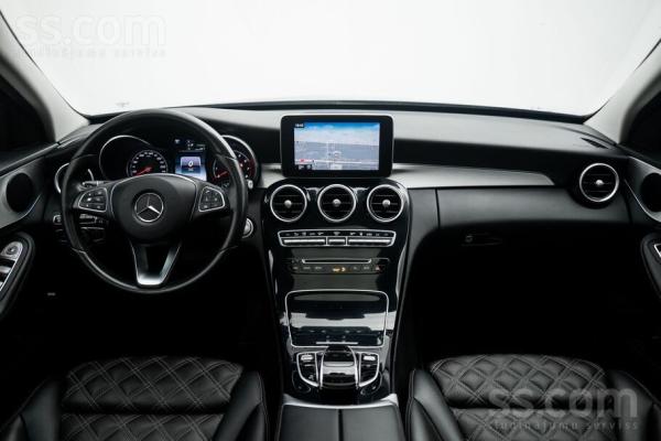 Blue Mercedes-Benz C 350 2015 in Tallinn, with an engine capacity of 2.00 L and mileage of 195 thousand km for 16999 €, photo 3 on AUTOMOTO.COM.LV