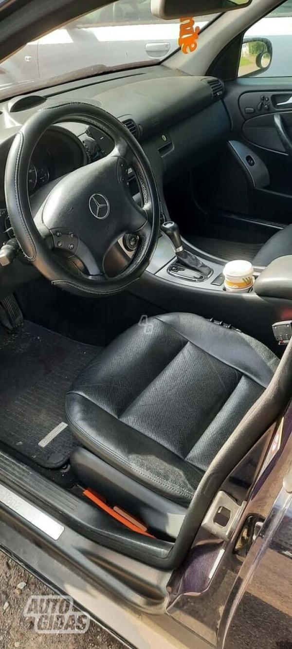 Zils Mercedes-Benz C 350 2006 Klaipėda, ar dzinēja tilpumu 3.50 L un nobraukumu 305 tūkst. km par 2300 €, foto 2 vietnē AUTOMOTO.COM.LV