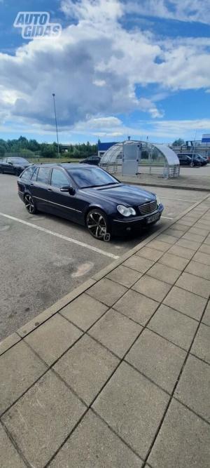 Blue Mercedes-Benz C 350 2006 in Klaipeda, with an engine capacity of 3.50 L and mileage of 305 thousand km for 2300 €, photo 6 on AUTOMOTO.COM.LV