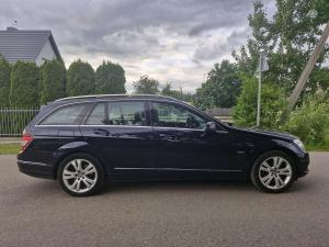 Синий Мерседес Ц 350 2010 в Вильнюс, объемом двигателя 3.00 л и пробегом 262 тыс. км за 4950 €, фото 5 на AUTOMOTO.COM.LV