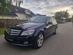 Синий Мерседес Ц 350 2010 в Вильнюс, объемом двигателя 3.00 л и пробегом 262 тыс. км за 4950 €, фото 7 на AUTOMOTO.COM.LV