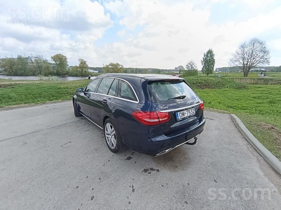 Zils Mercedes-Benz C 350 2015 Rīga, ar dzinēja tilpumu 2.00 L un nobraukumu 215 tūkst. km par 10500 €, foto 3 vietnē AUTOMOTO.COM.LV