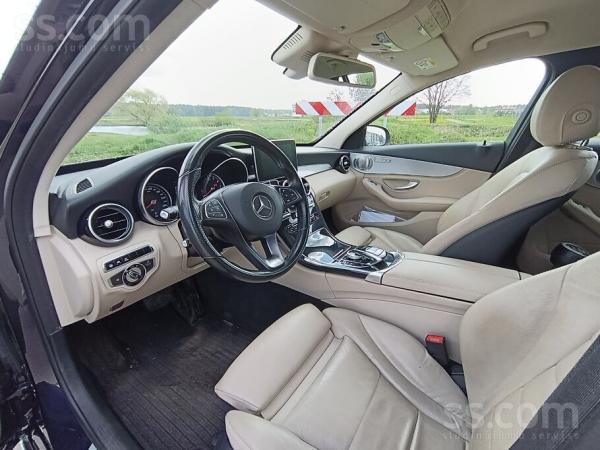 Blue Mercedes-Benz C 350 2015 in Riga, with an engine capacity of 2.00 L and mileage of 215 thousand km for 10500 €, photo 5 on AUTOMOTO.COM.LV