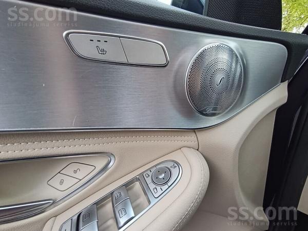 Blue Mercedes-Benz C 350 2015 in Riga, with an engine capacity of 2.00 L and mileage of 215 thousand km for 10500 €, photo 8 on AUTOMOTO.COM.LV